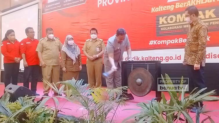 Sosialisasi Pengelolaan Dana Bosda Berkah Provinsi Kalimantan Tengah ...