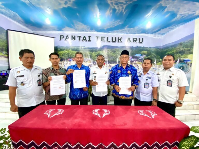 Teken Perjanjian Kerja Sama, Hasil Karya WBP Lapas Kotabaru Segera ... Teken Perjanjian Kerja Sama, Hasil Karya WBP Lapas Kotabaru Segera ...
